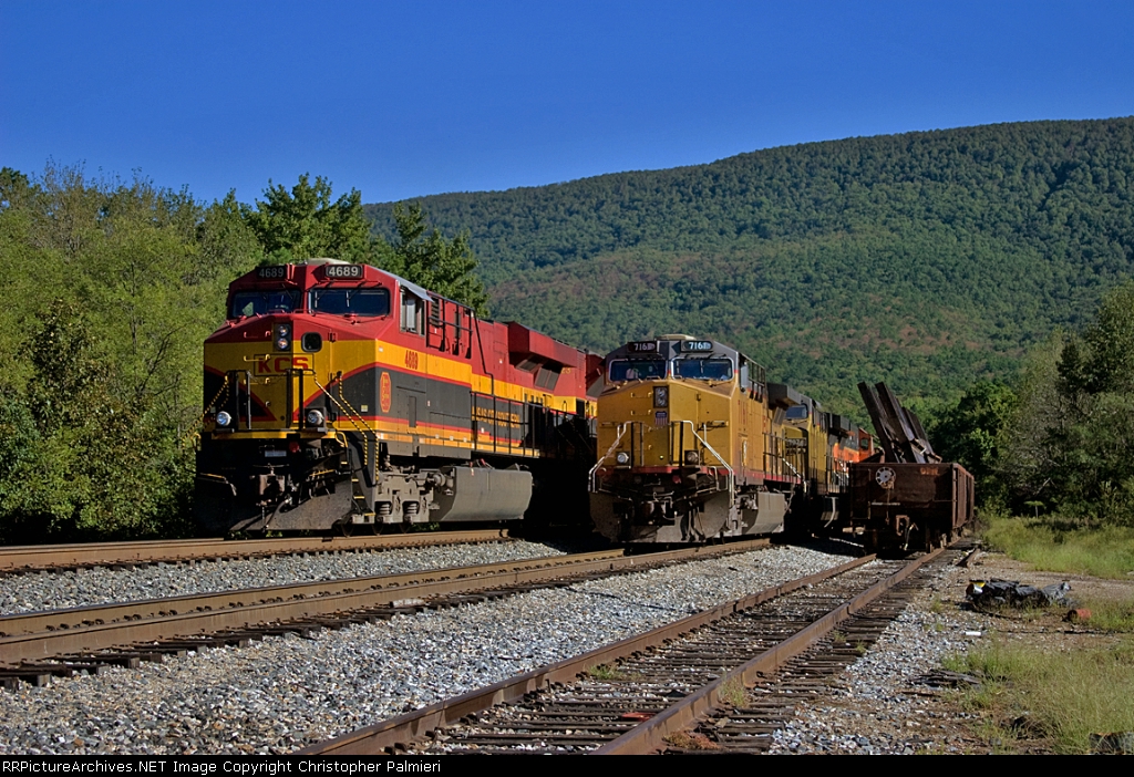 KCS 4689 and UP 7161